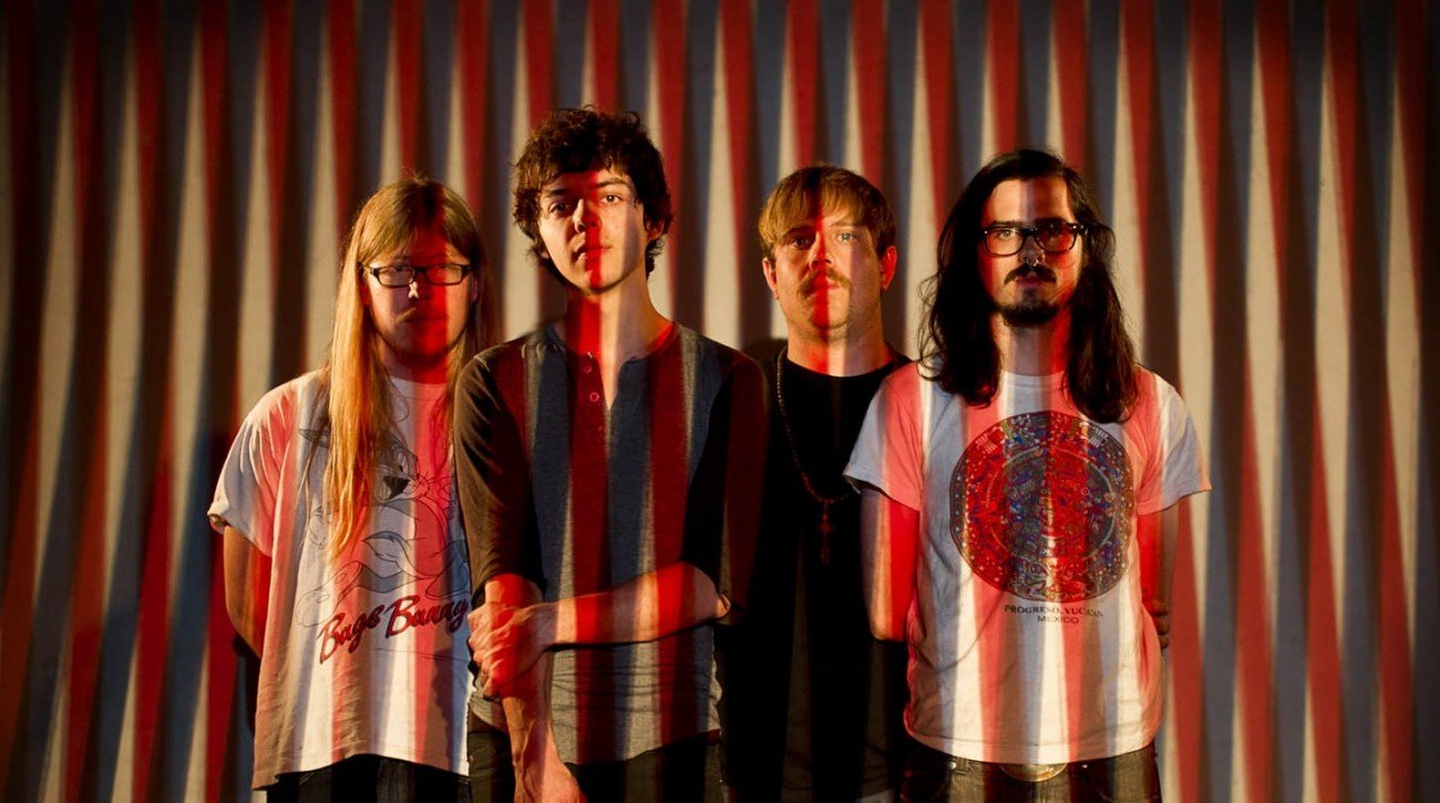 Holy Wave - I'm Not Living in the Past Anymore | Mindies