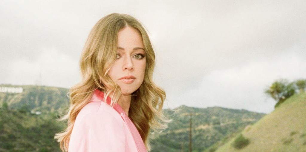 Ruth Radelet – Crimes | Mindies